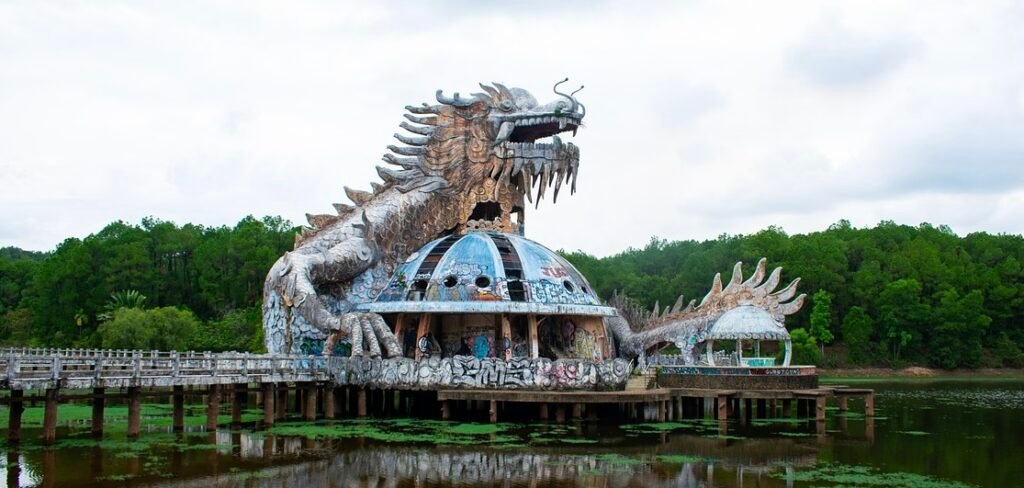 Hue: Navigating the Imperial City - On a Journey Together